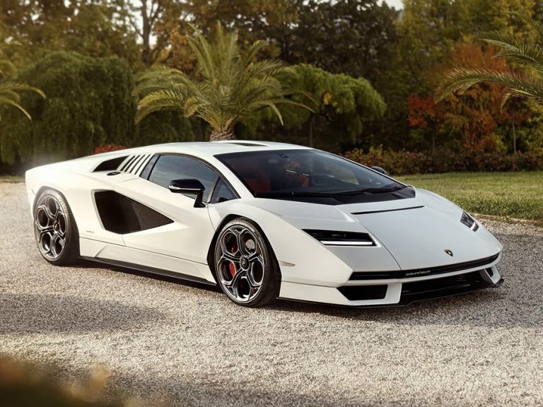 Lamborghini Countach LP 800-4 – Import Authority